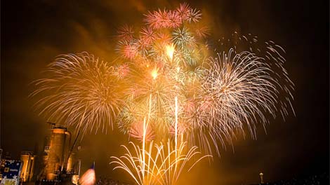 Watch: Family 4th at Lake Union fireworks show | king5.com