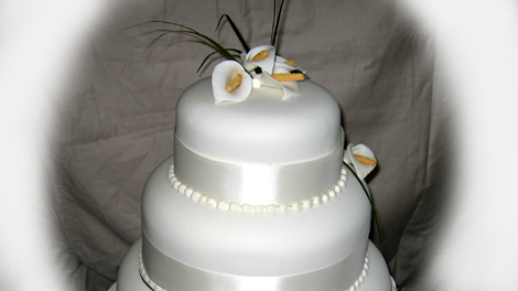 Wedding cake scammer strikes again | king5.com