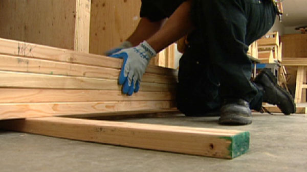Free green construction job training begins | king5.com