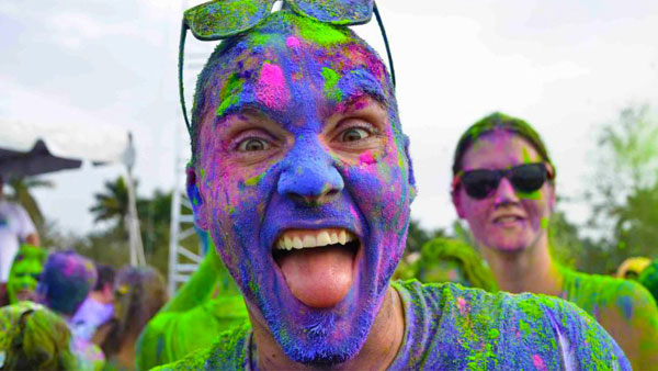 Get blasted with color at Seattle-area fun runs | king5.com