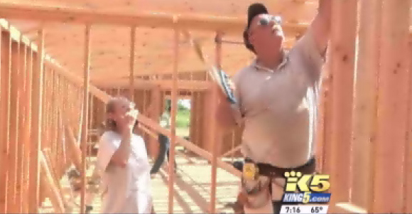 Blind man builds home for family from scratch | king5.com
