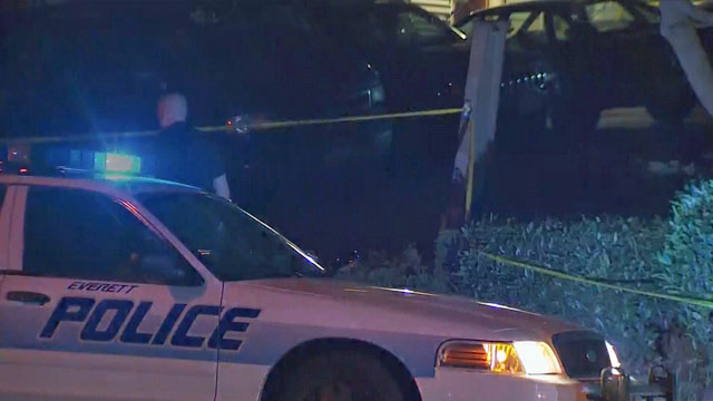 Everett man killed breaking up fight, neighbors say | king5.com
