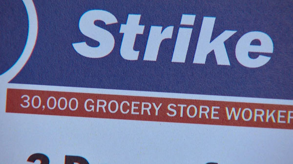 Grocery workers give 72-hour notice to strike | king5.com