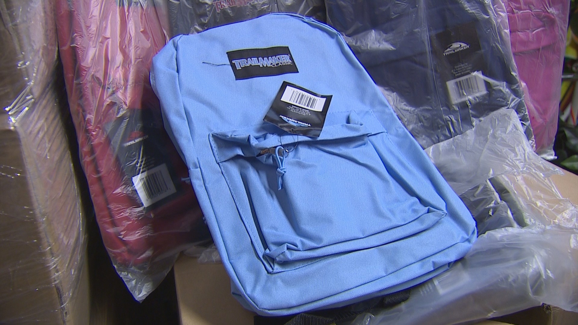 Backpack giveaway organizers pleading for donations | king5.com