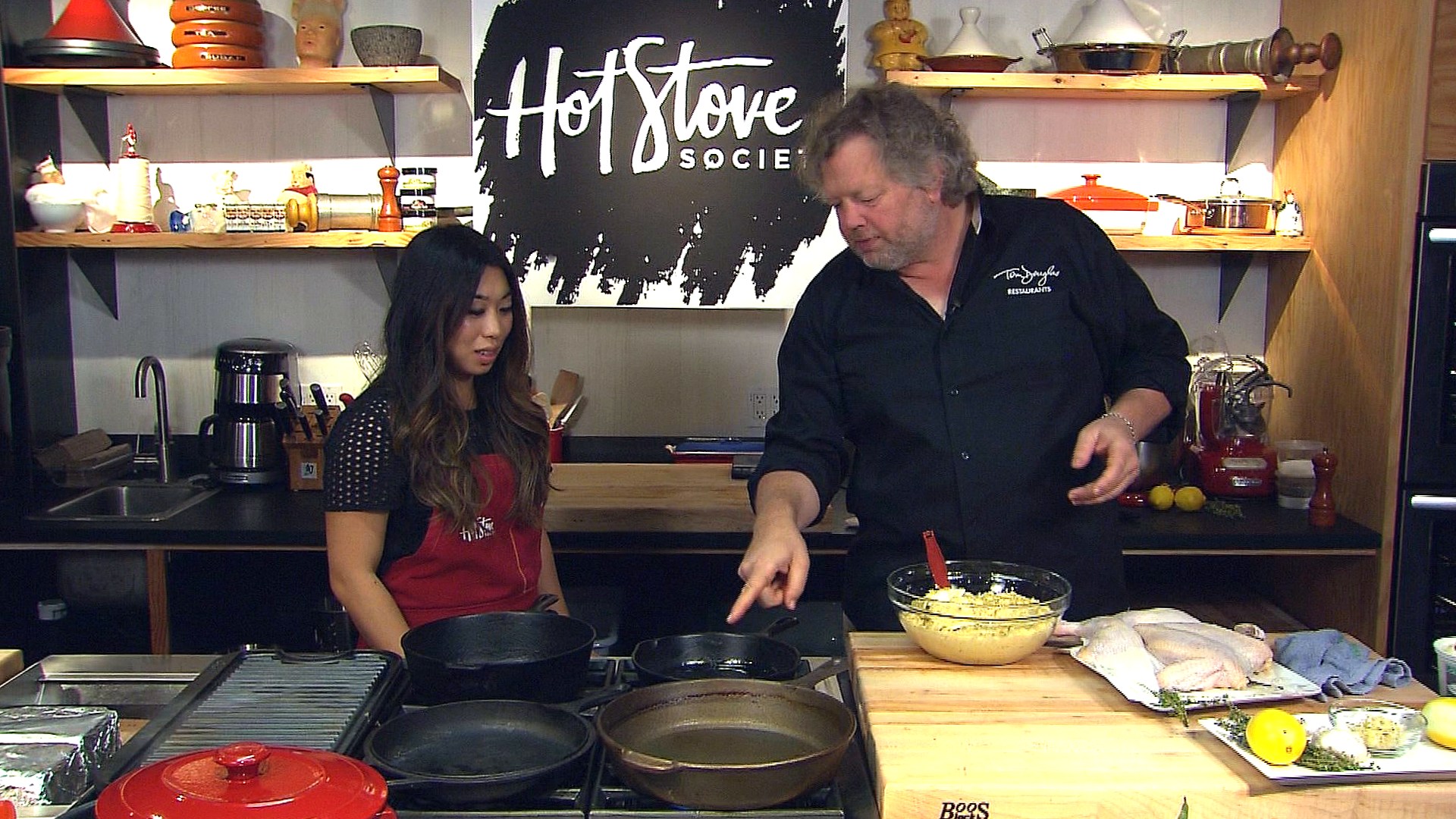 Chef Tom Douglas cooks with cast iron skillets | king5.com