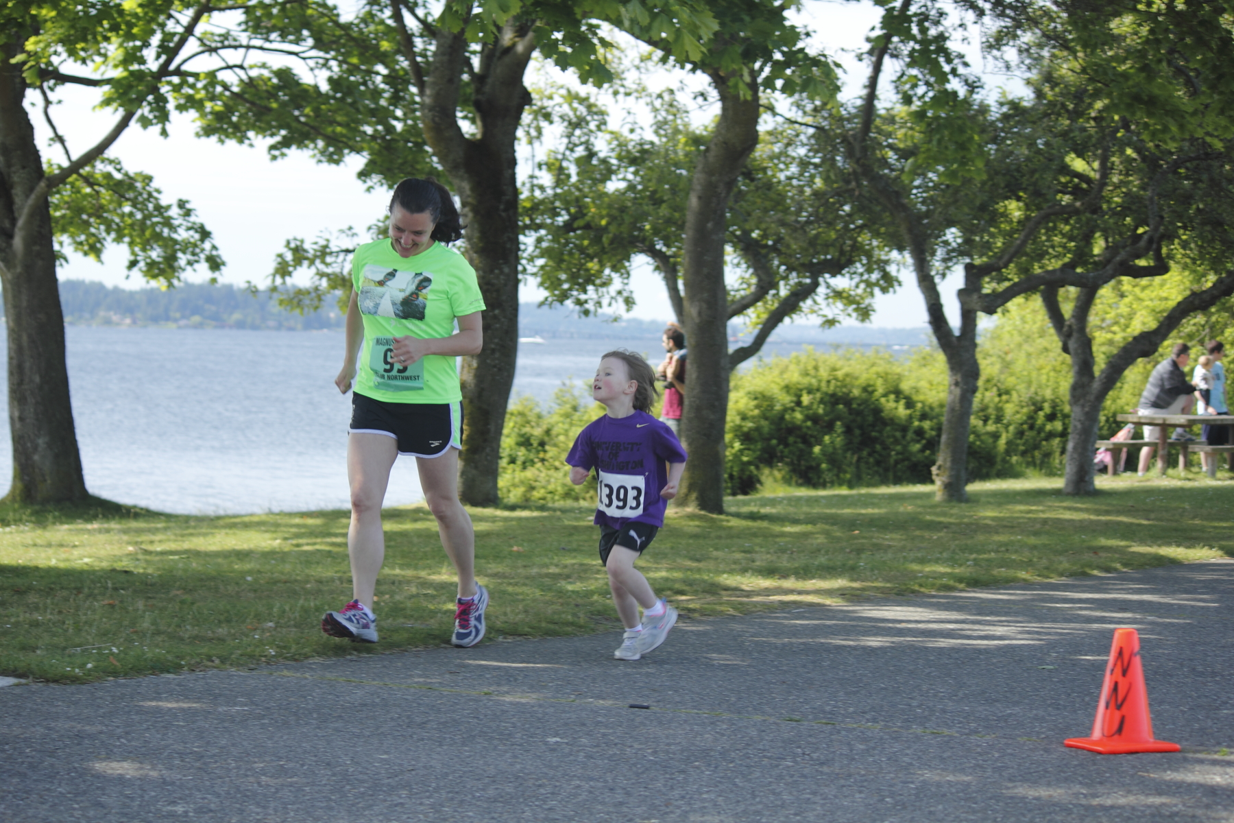 Living Fit: Mom overcomes obstacles to run a half marathon | king5.com