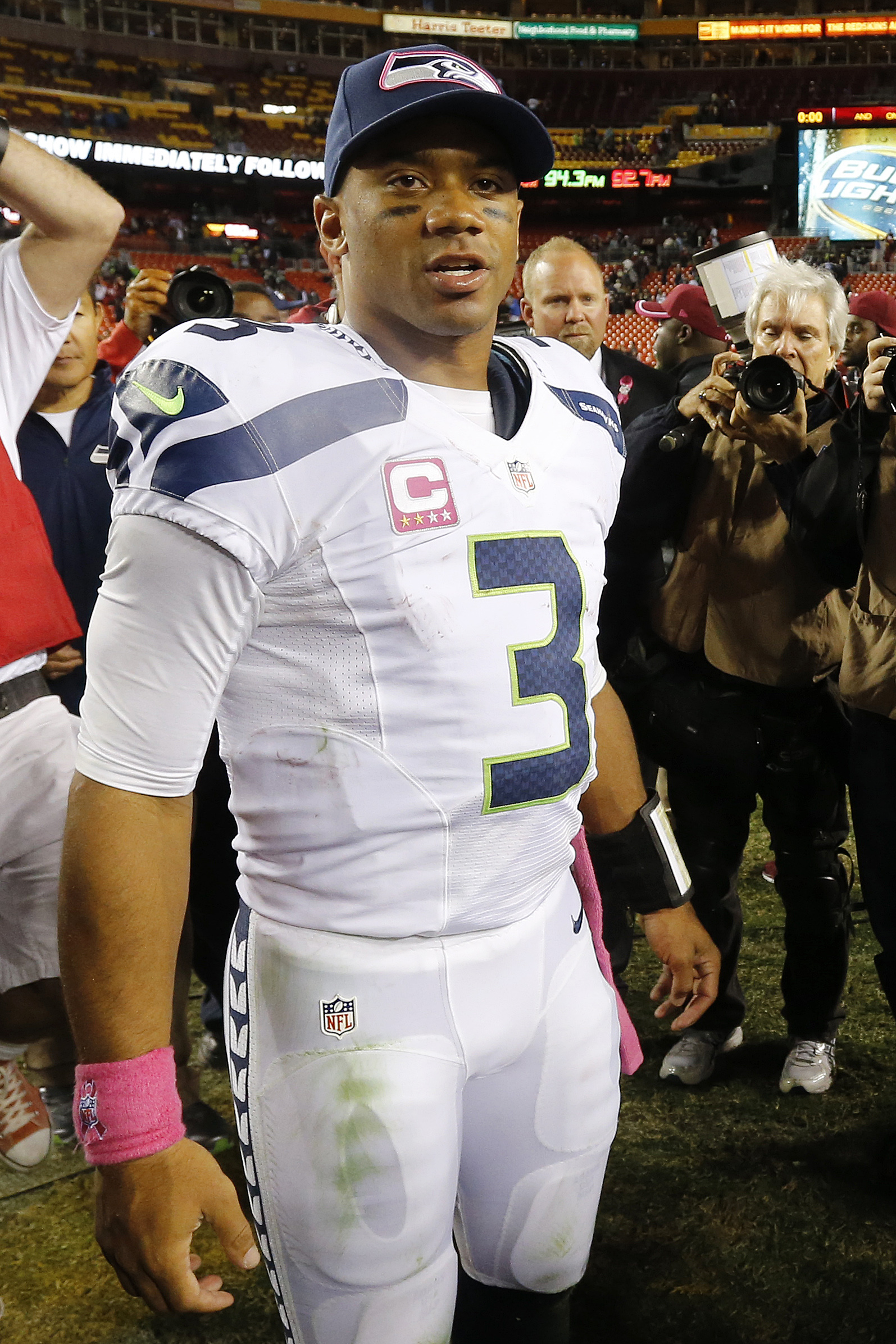 Russell Wilson set to cash in off the field, too | king5.com