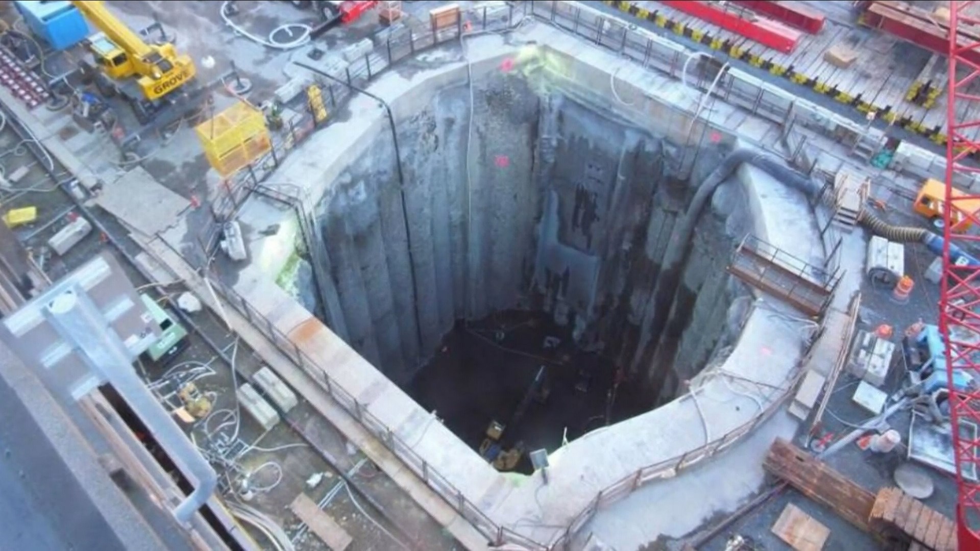 WSDOT, city square off over Bertha pit 'catastrophic failure' report ...