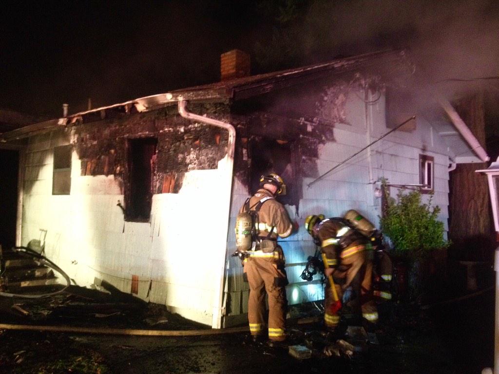 Parkland family escapes house after fire, possible explosion | king5.com