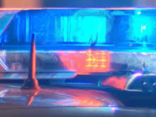 Buckley cop suffers broken leg in tussle with suspect | king5.com