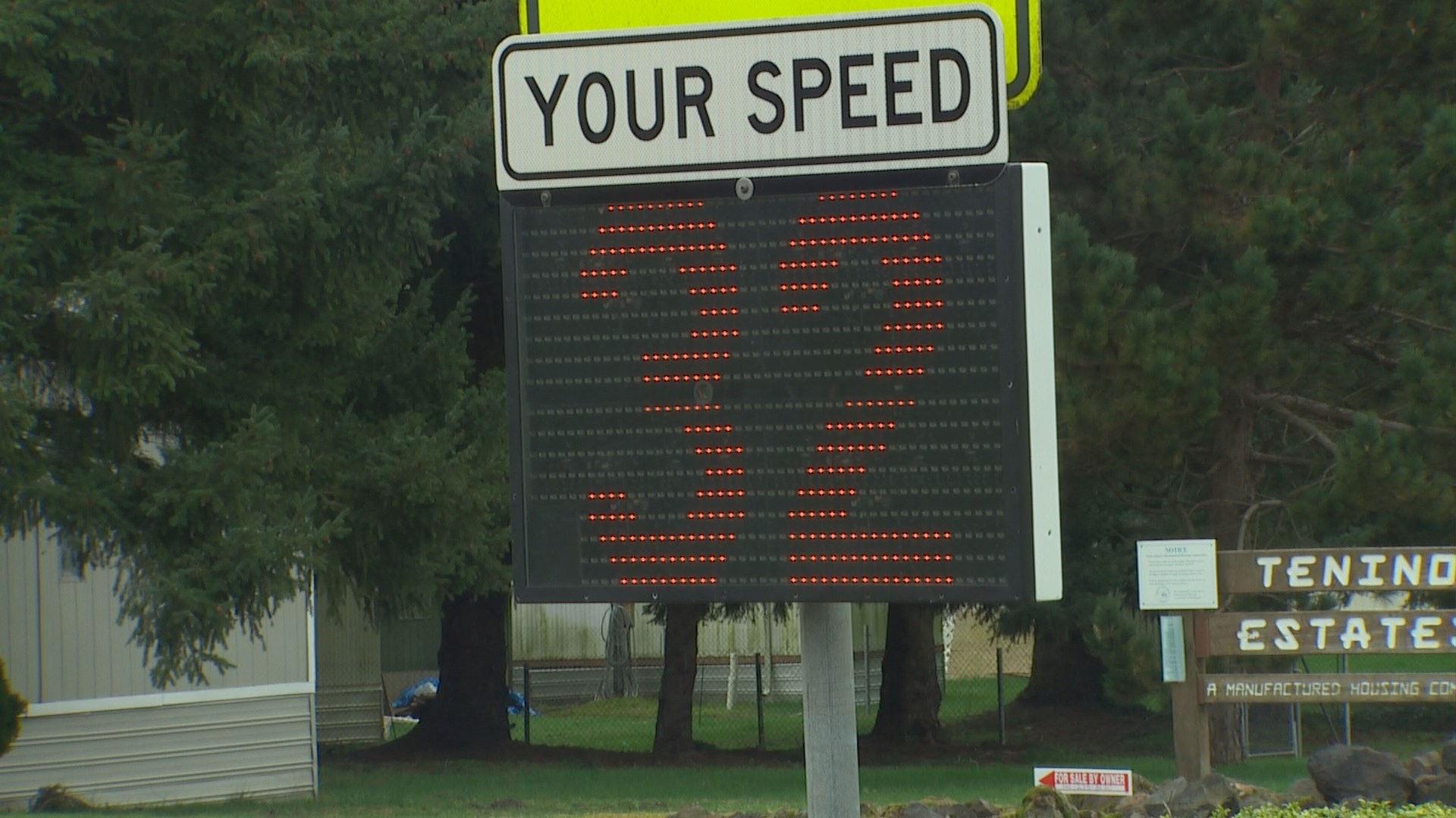 'Smart Signs' talk with police to catch speeders | king5.com