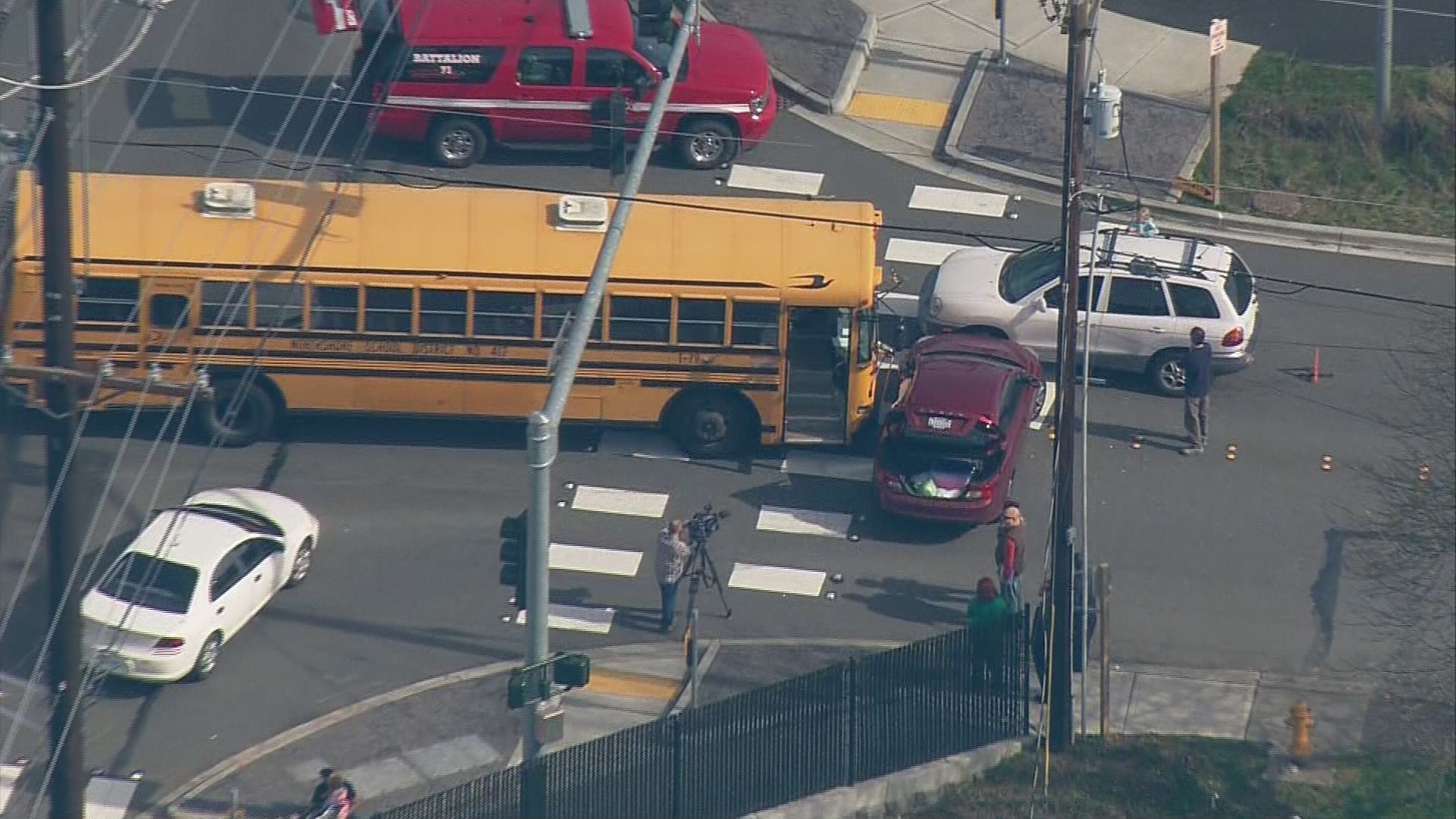 Driver injured after cars pulls out in front of bus | king5.com