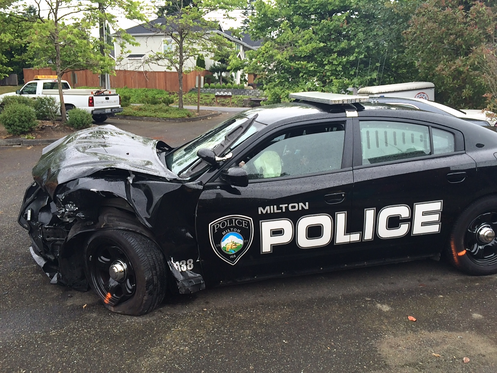 Milton officer injured by DUI driver who rammed patrol car | king5.com