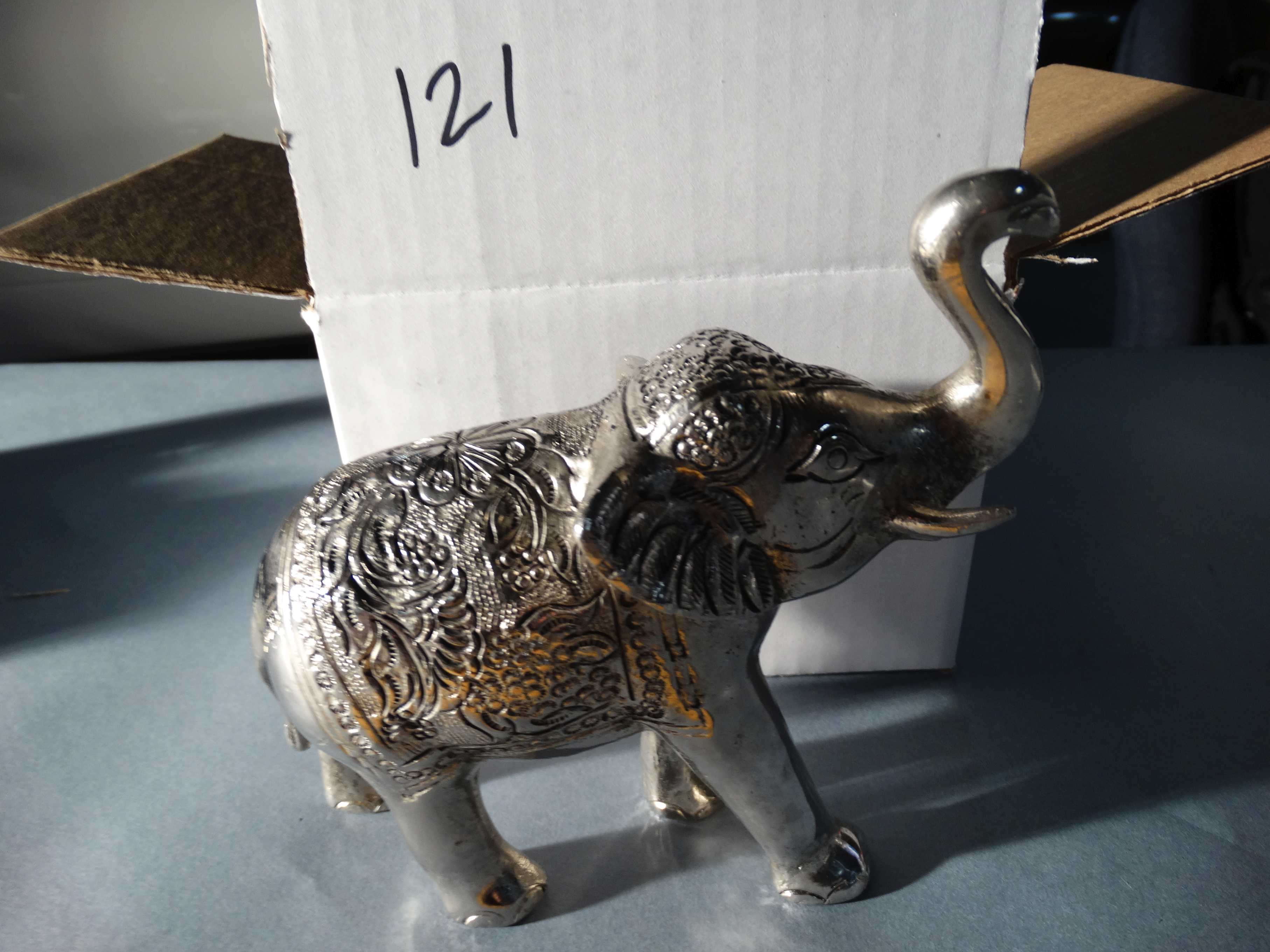 Seattle PD releases photos of stolen items in burglary bust | king5.com