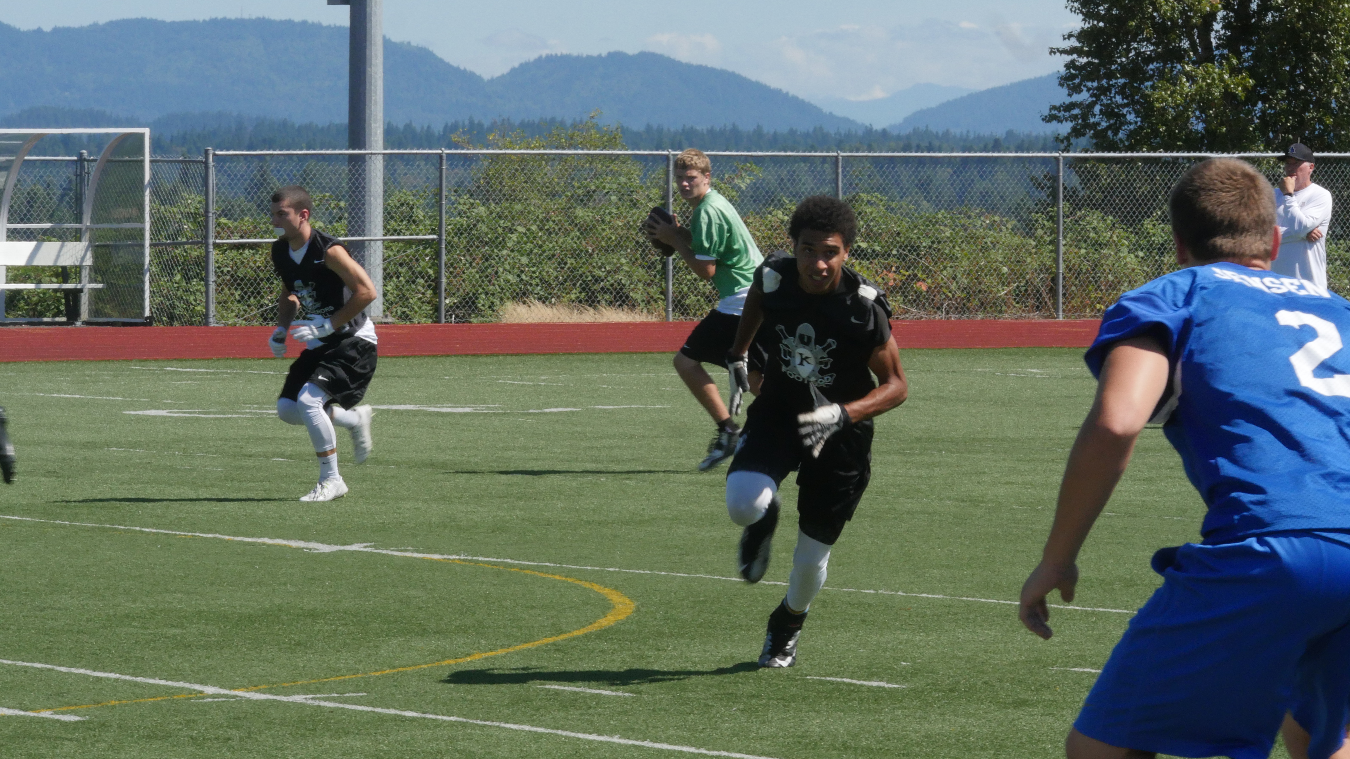 7-on-7 football with Auburn Mountainview and Kentwood | king5.com