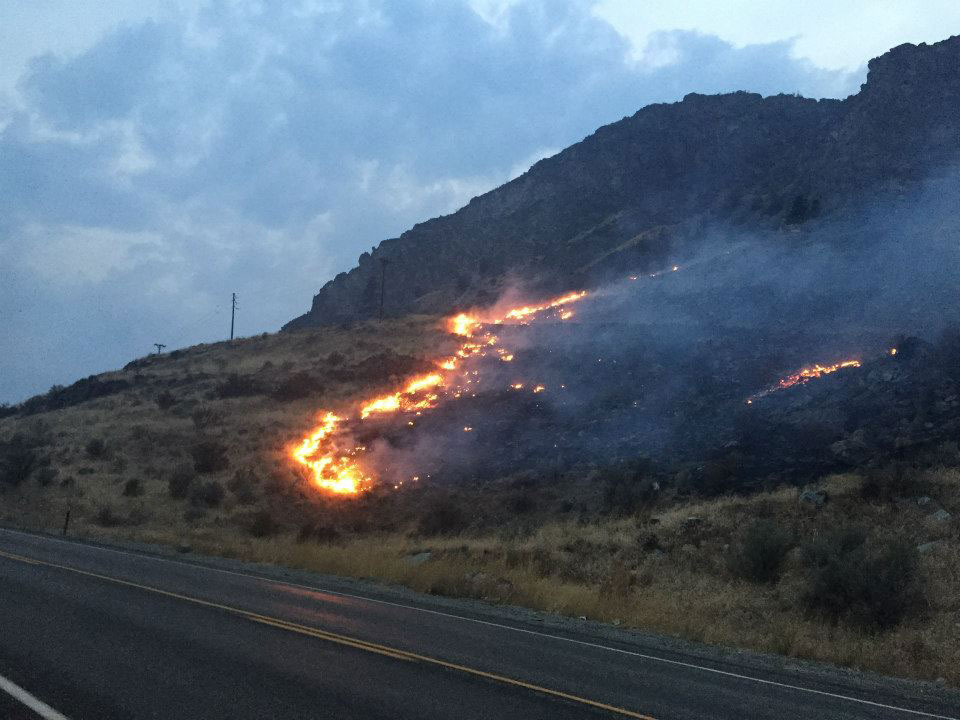 Chelan wildfires continue to threaten homes | king5.com