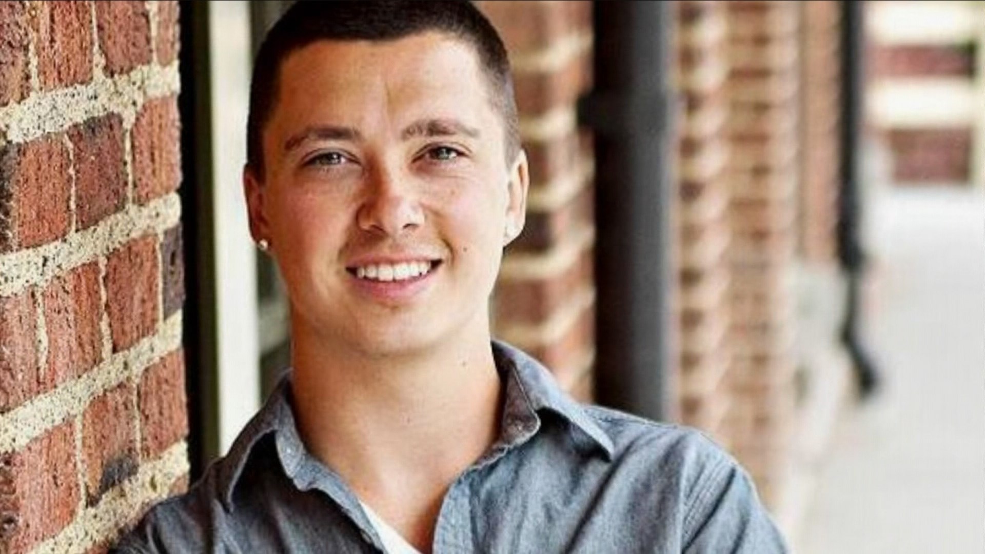 Family of injured firefighter: 'He's getting better' | king5.com