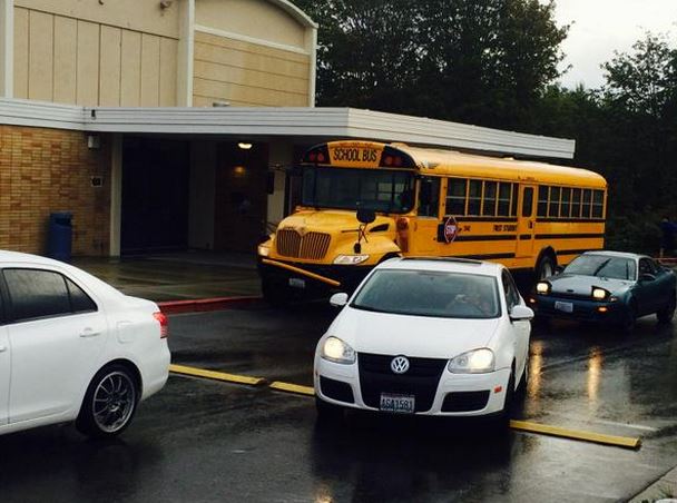 Seattle students back to school, but contract not a done deal | king5.com