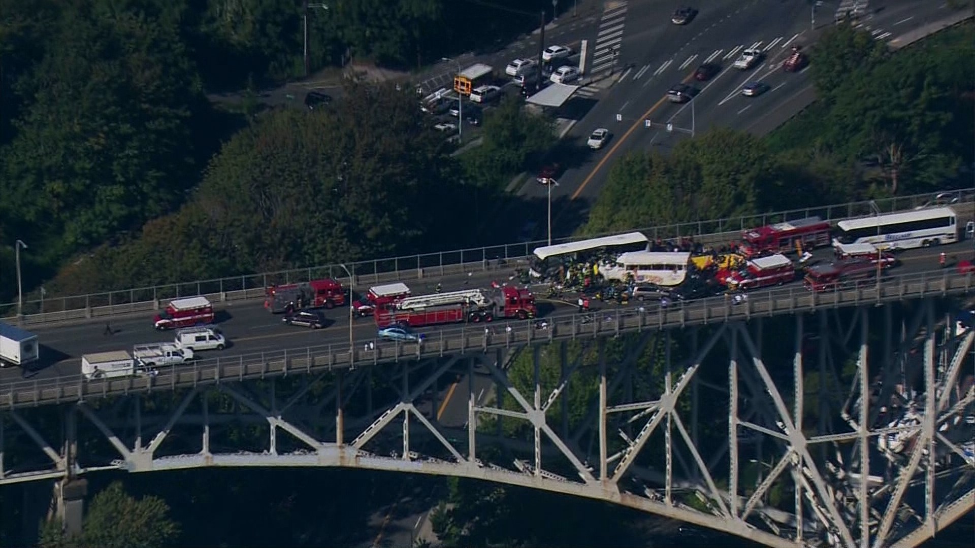 Witness describes deadly Aurora Bridge crash | king5.com