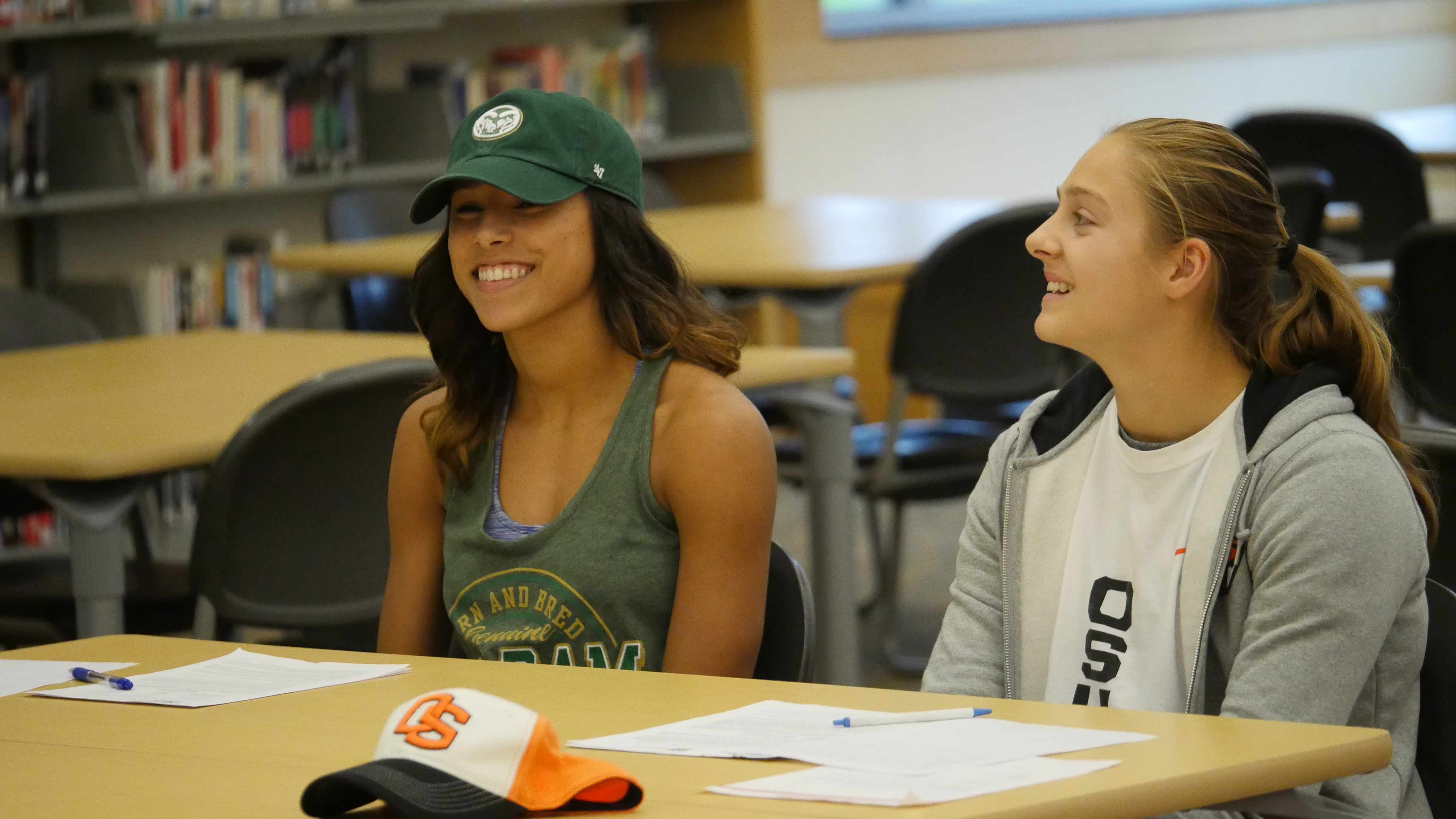 Lynnwood's Pivec, Edwards sign LOIs | king5.com