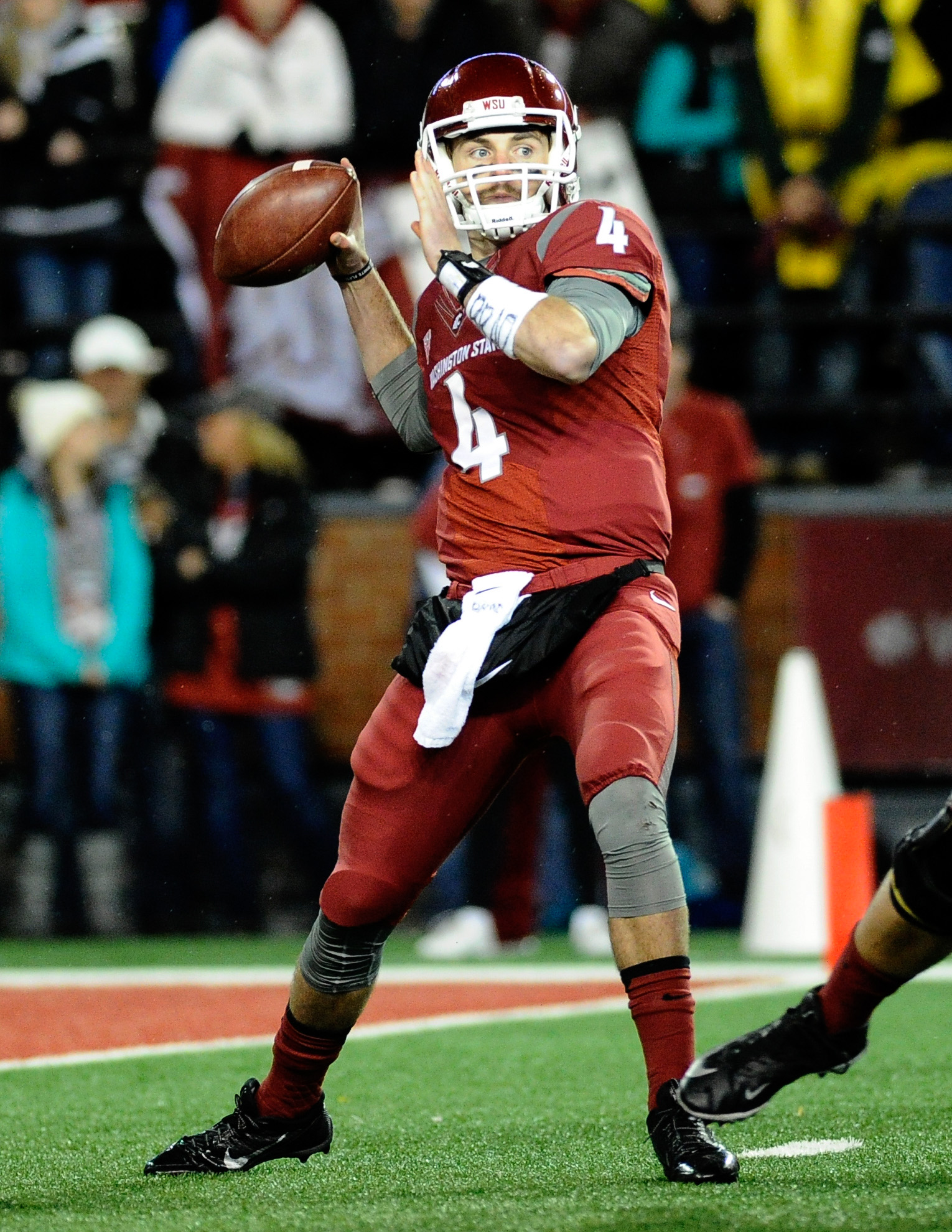 WSU quarterback Falk finalist for national walk-on award | king5.com
