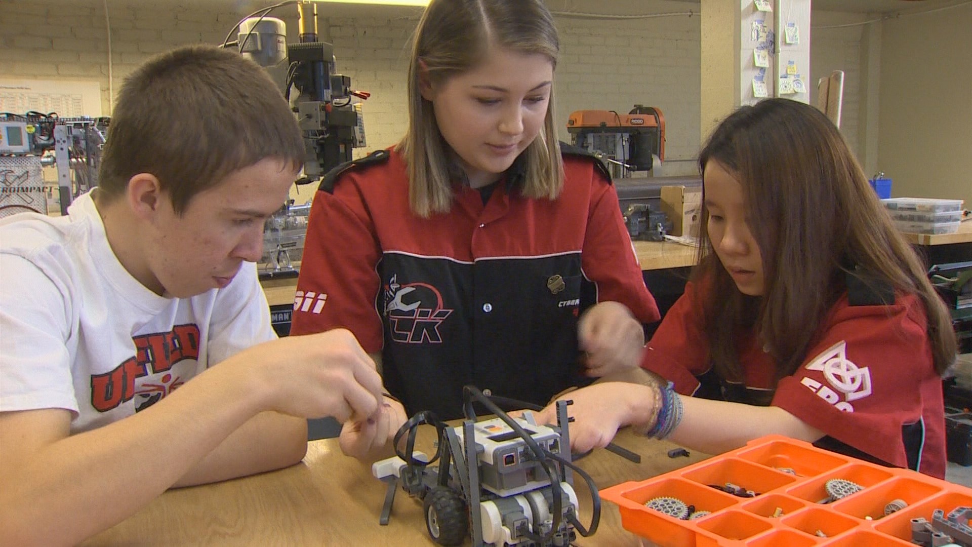 Seattle teen creates robotics program for kids with special needs ...