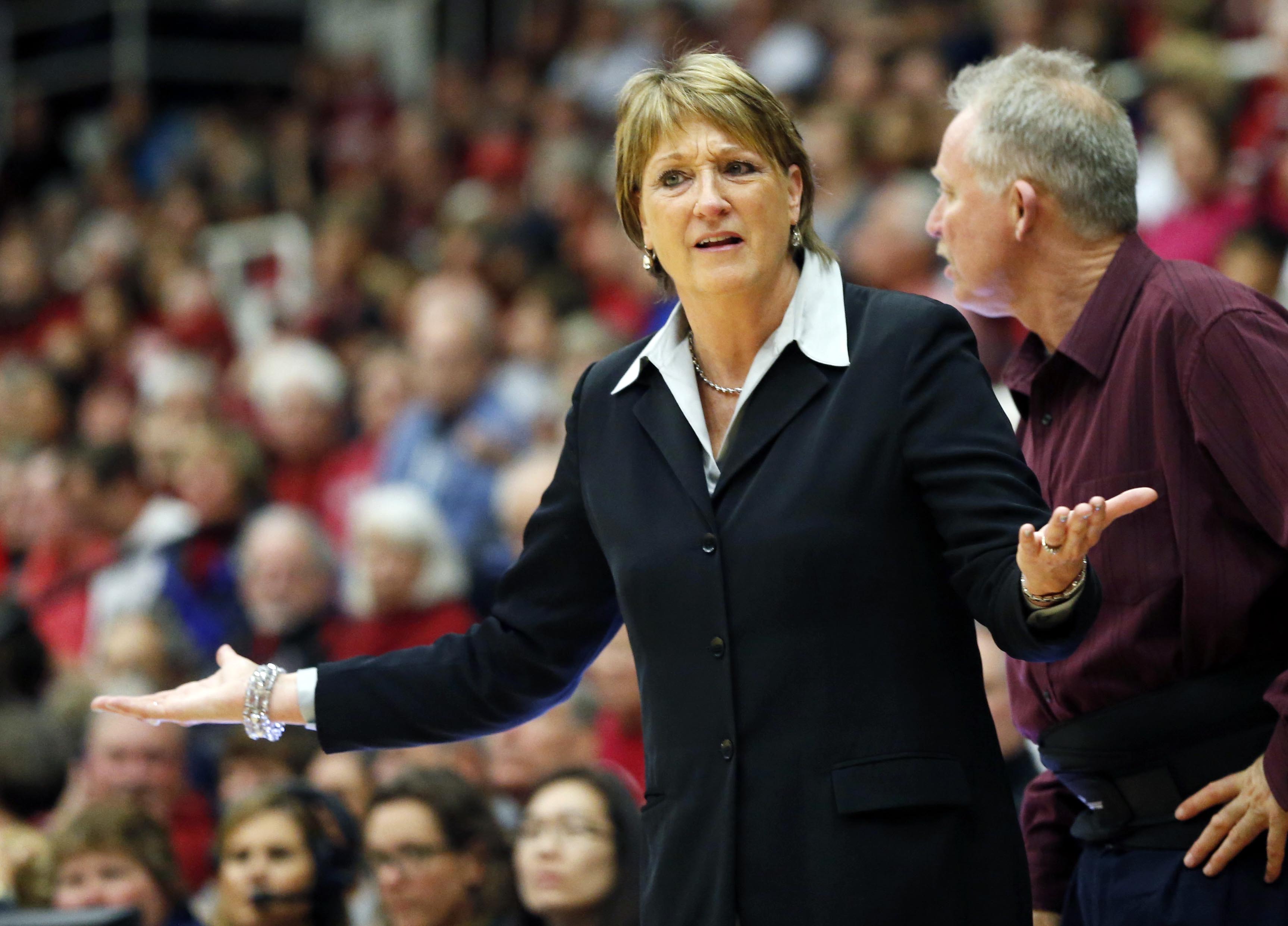 Husky women beat Washington State 79-64 to open Pac-12 play | king5.com