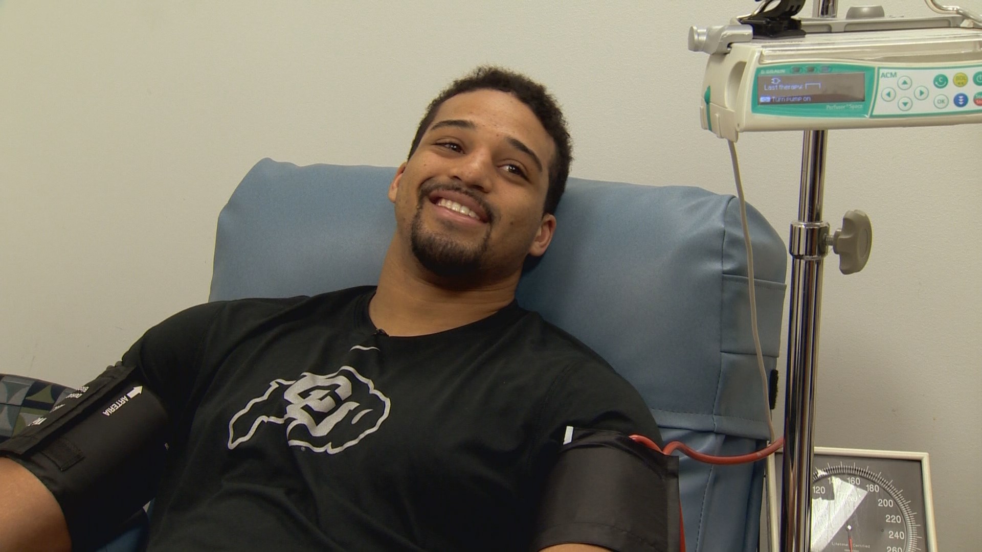 CU football player helps save a life | king5.com