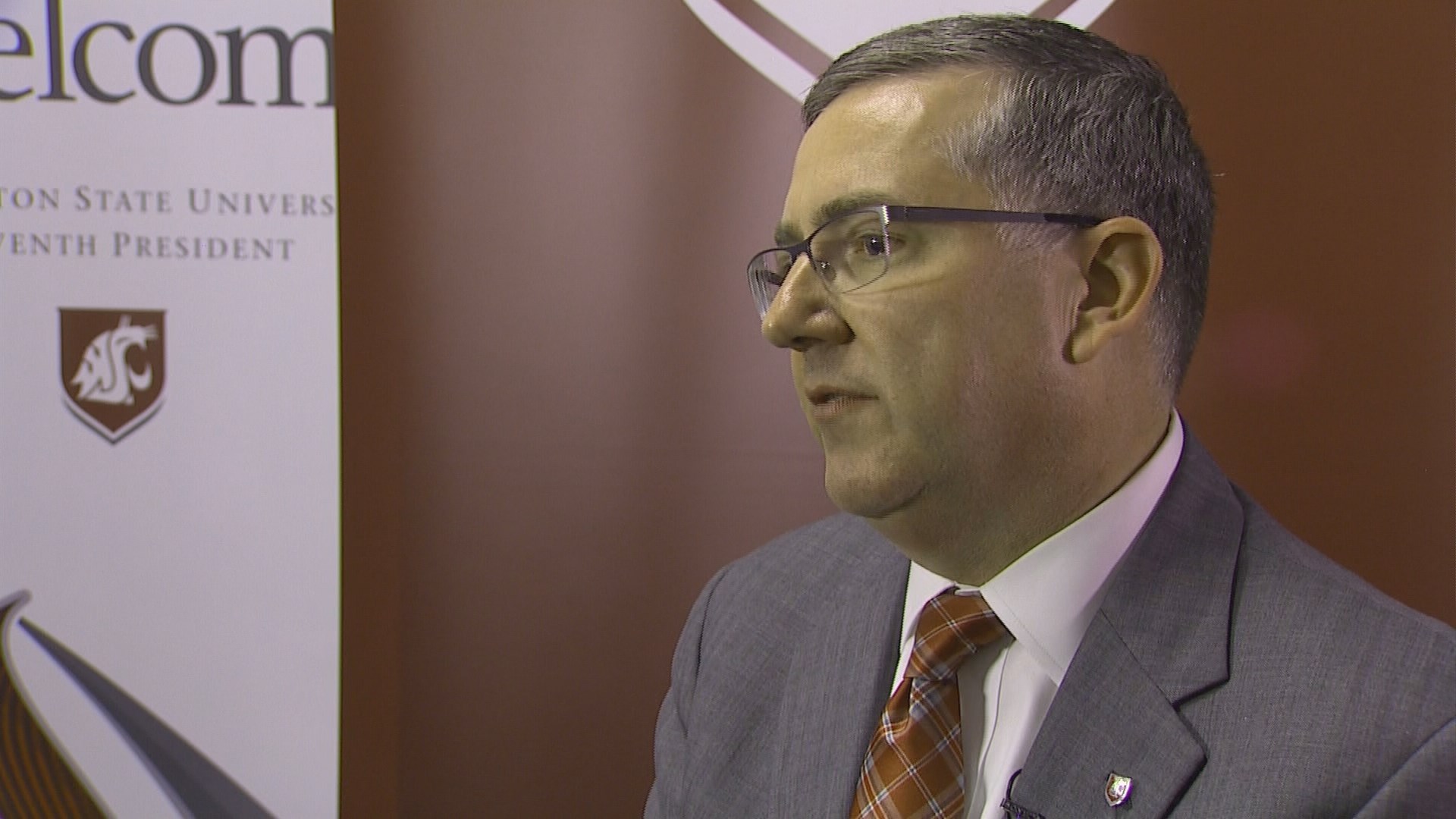 New WSU President Kirk Schulz visits Everett | king5.com