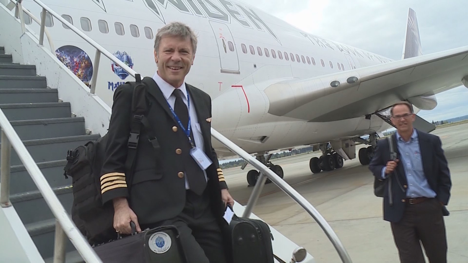 Iron Maiden flies their own jet to Sea-Tac airport | king5.com