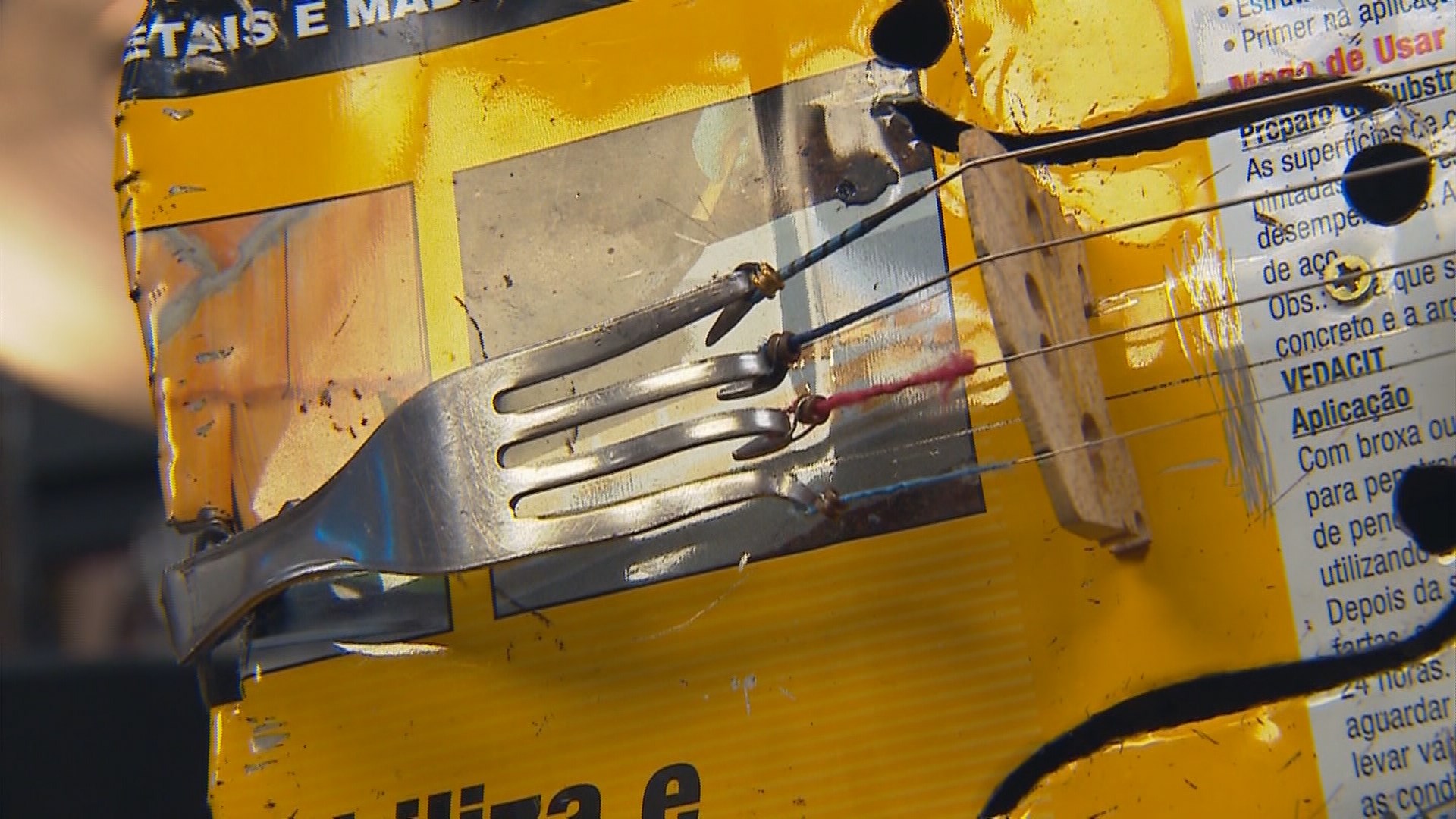 Landfill Harmonic Orchestra makes music out of trash | king5.com