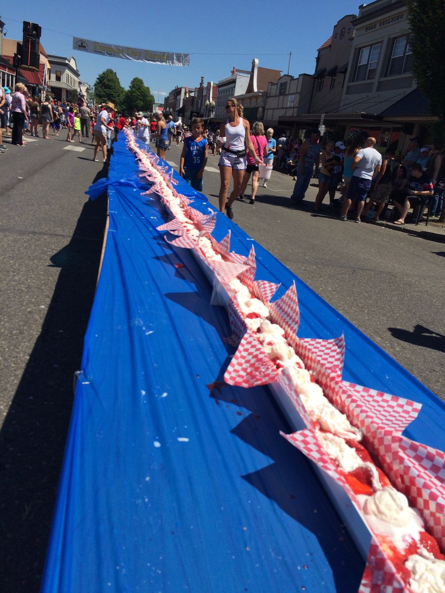 Lynden attempts world record for longest shortcake | king5.com