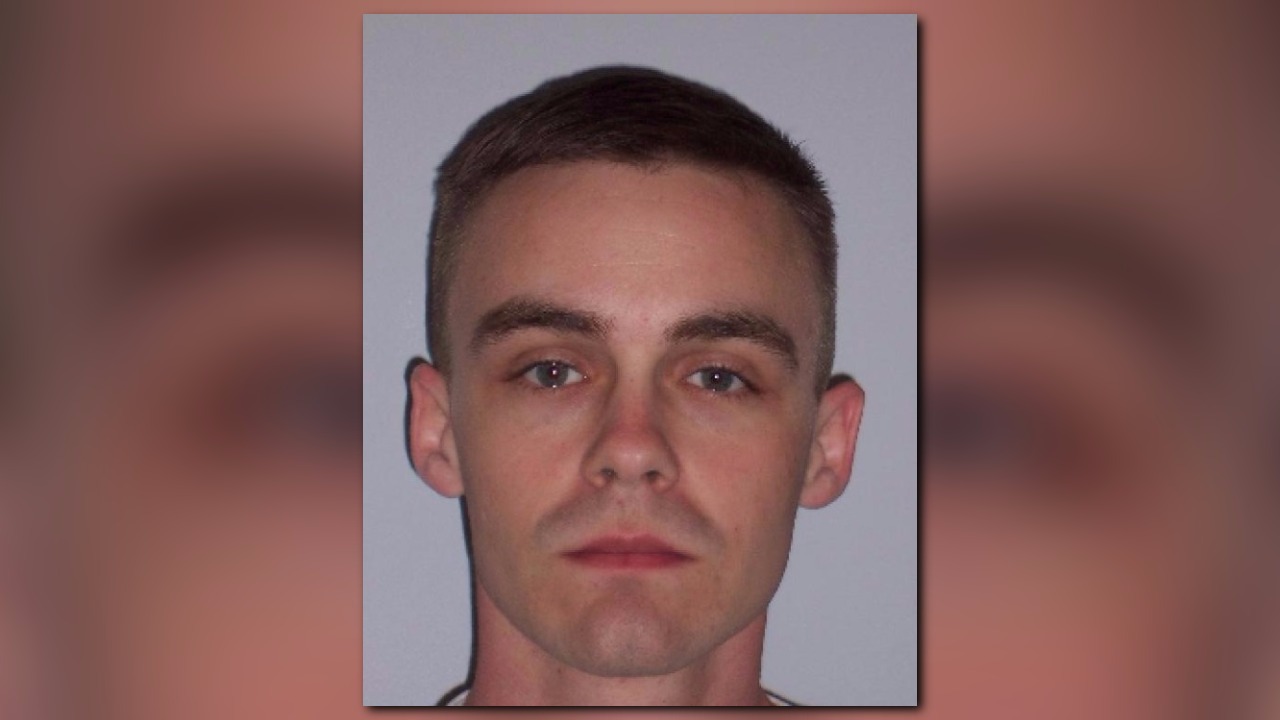 Search on for escaped murderer in Yakima | king5.com