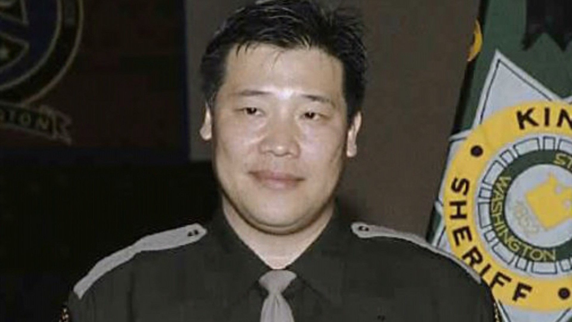 Family thanks donors who helped injured KCSO officer | king5.com