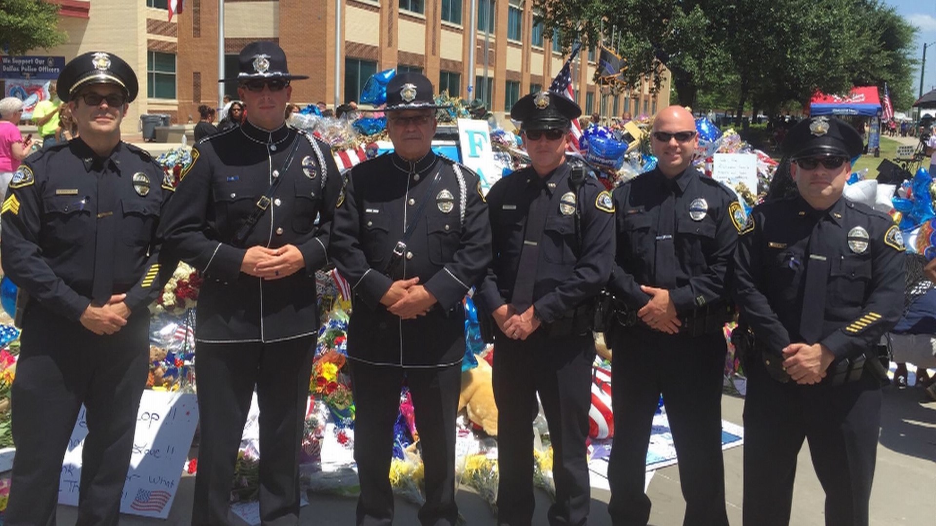 Law enforcement community prepares to mourn more officers | king5.com
