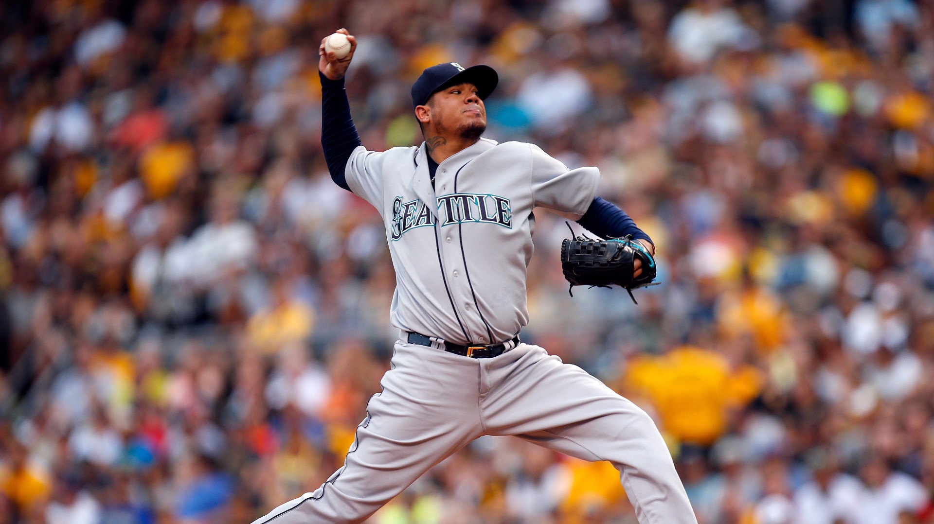 Hernandez overcomes shaky start, Mariners top Pirates 7-4 | king5.com