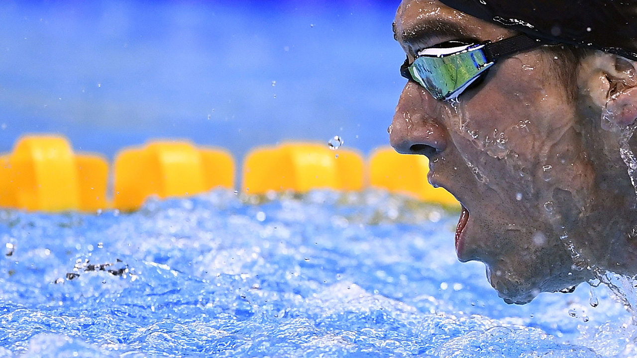 Michael Phelps wins 200 meter butterfly | firstcoastnews.com