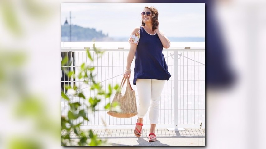 Zulily's unique modeling strategy for women is one size that actually ...