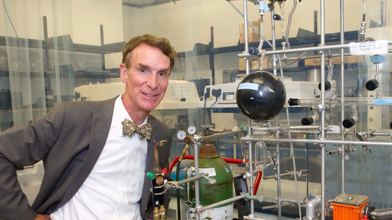 Netflix announces new talk show with Bill Nye | wtsp.com