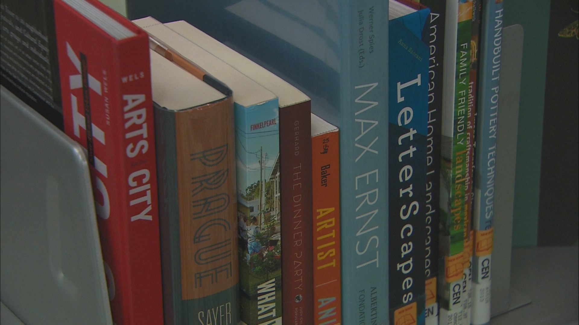 Top 5 Books Every Seattleite Should Read | king5.com