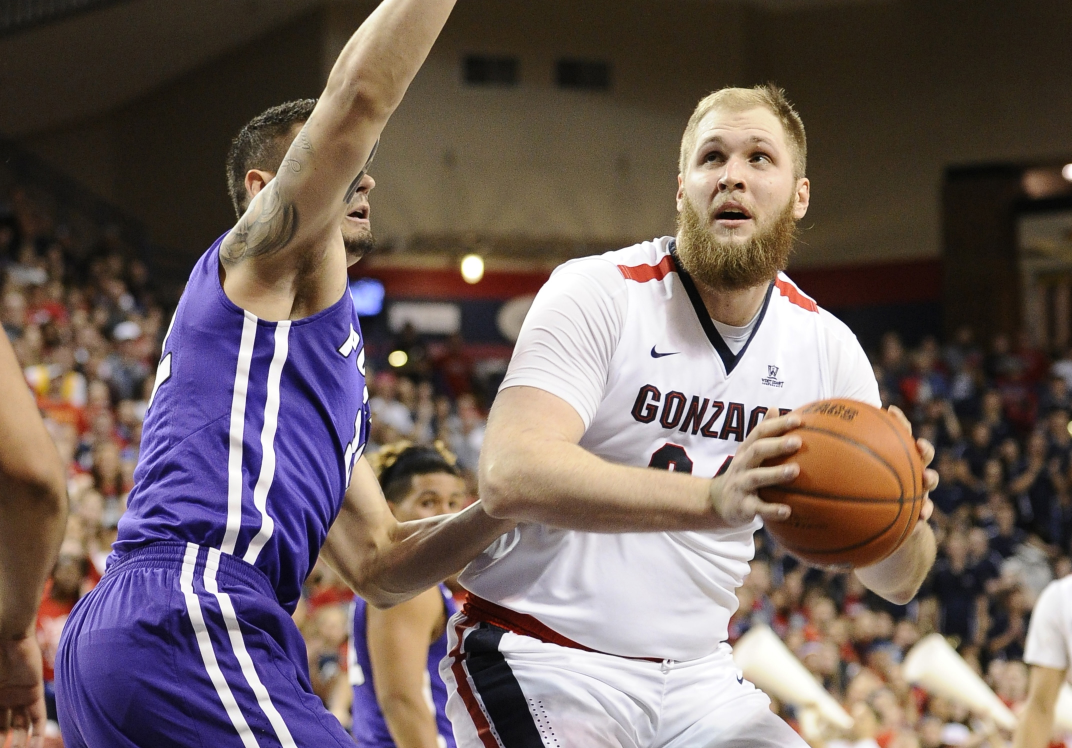 Gonzaga up to No. 3 in AP basketball poll | king5.com