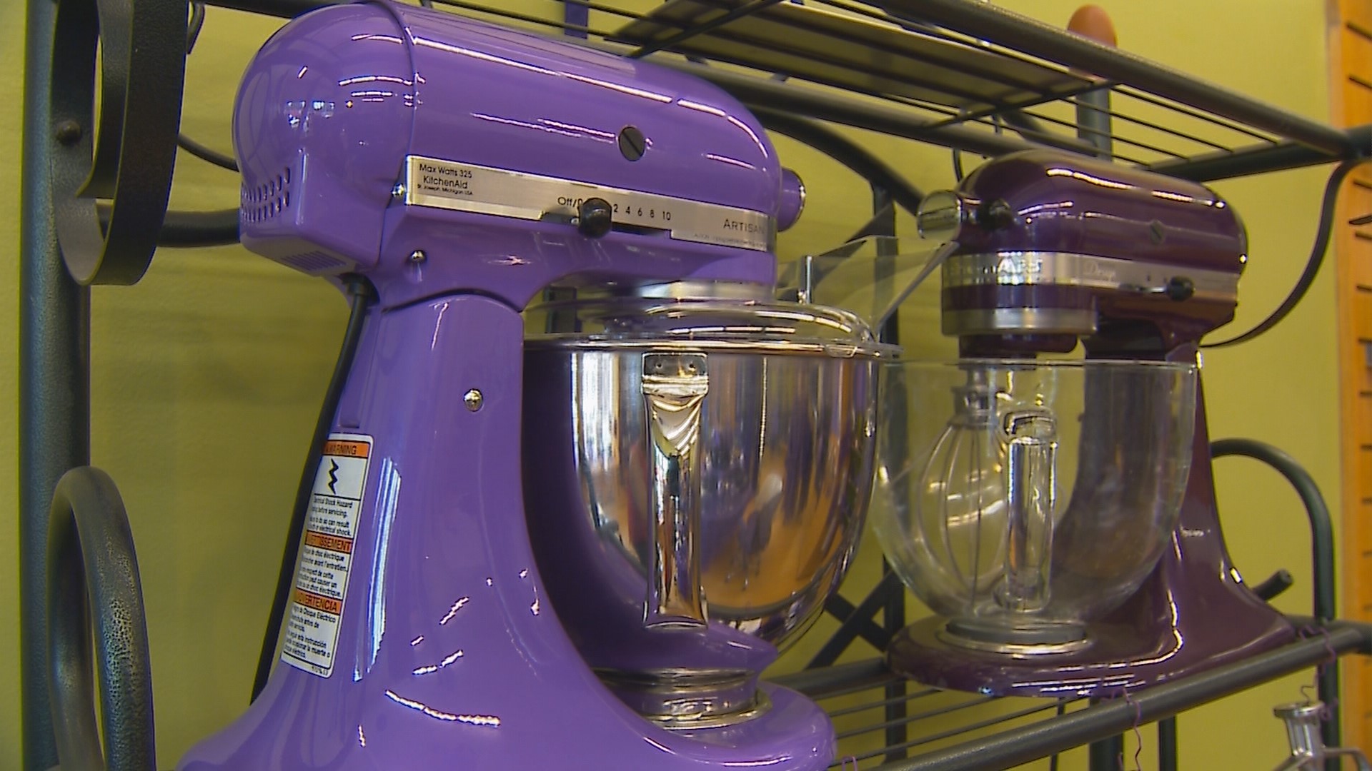 A Seattle store for people with a passion for purple | 9news.com