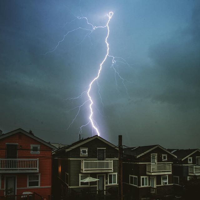 2,500 cloud to ground lightning strikes recorded during storms | king5.com