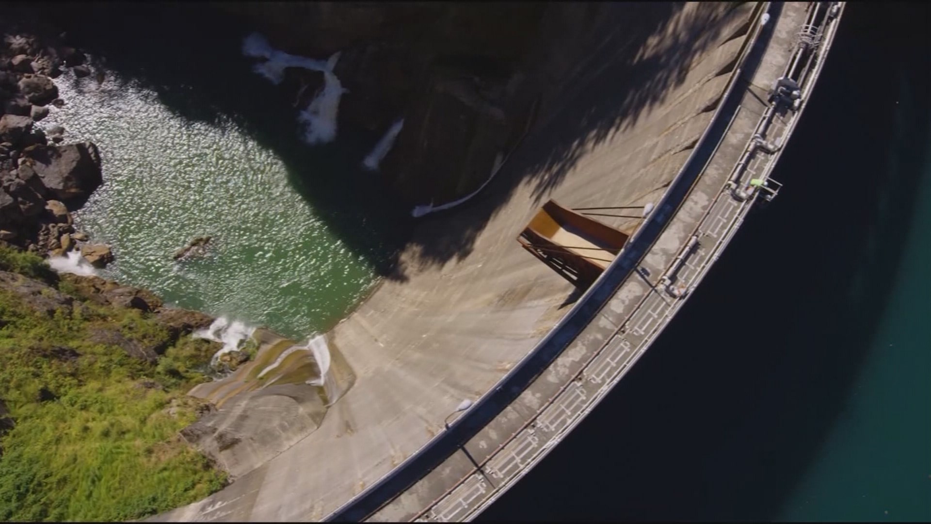 Historic salmon migration leaving Baker Dam area | king5.com