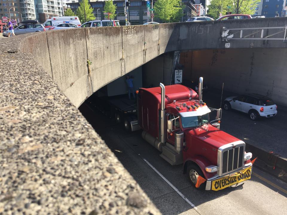 Semi-truck gets stuck in Battery Street Tunnel for hours | king5.com