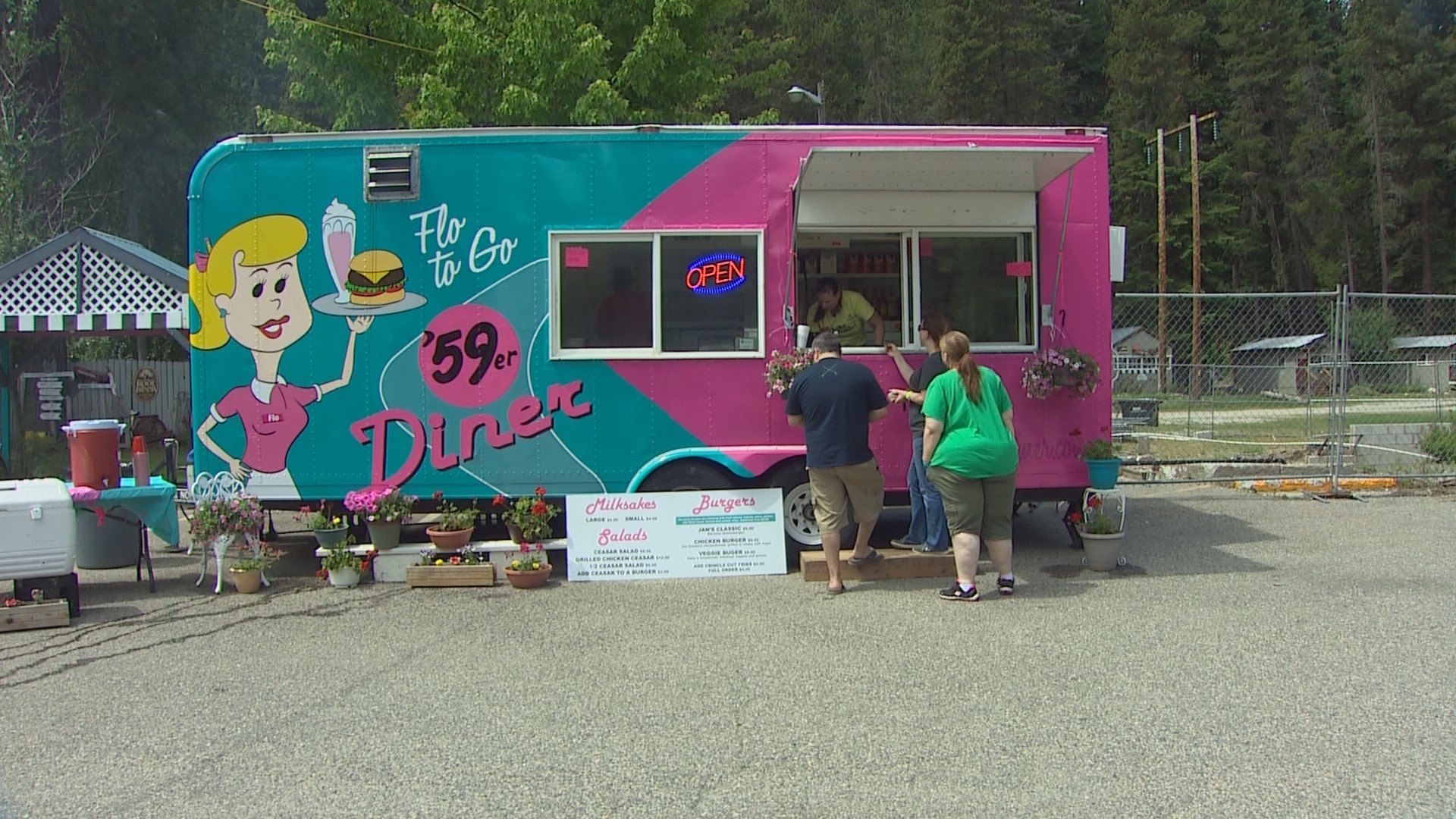 '59 Diner reopens in a different form | king5.com