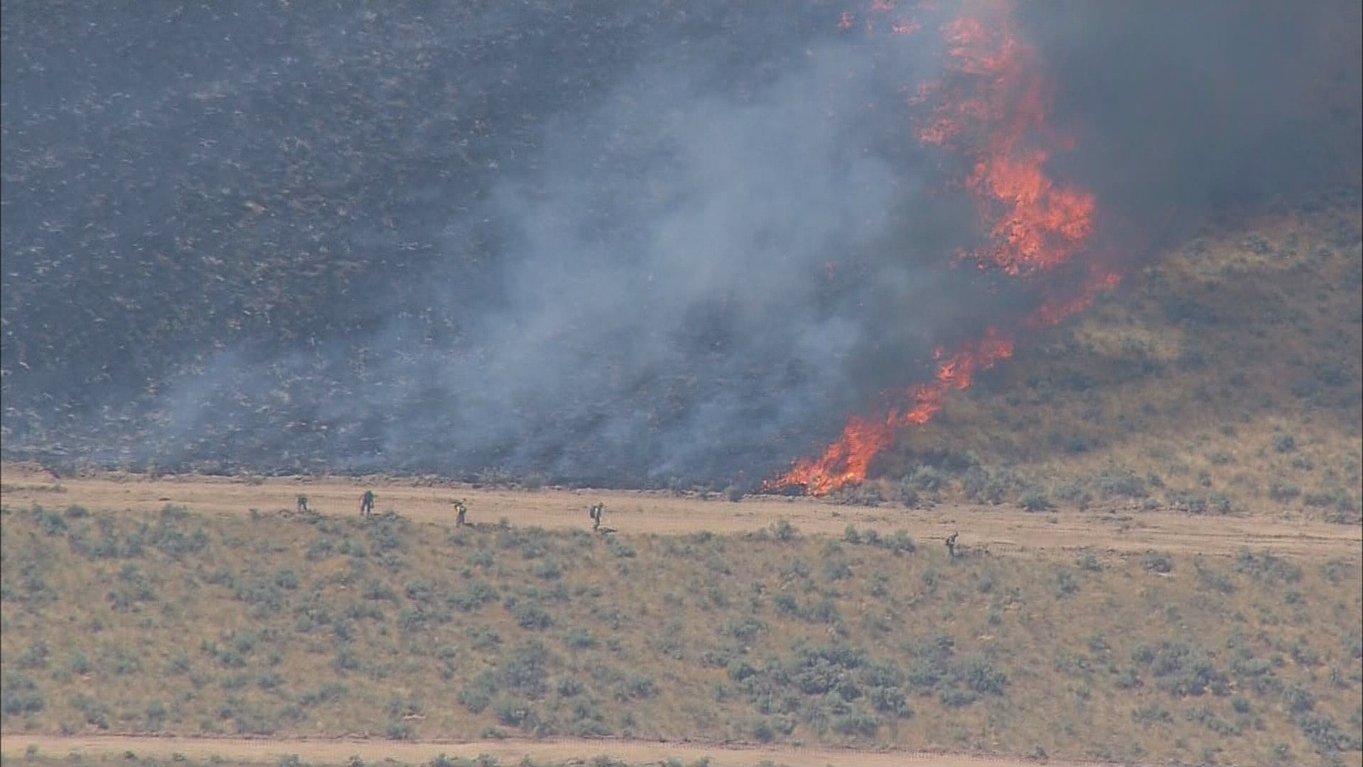 Rattlesnake Hills Fire grows to 2,500 acres | king5.com