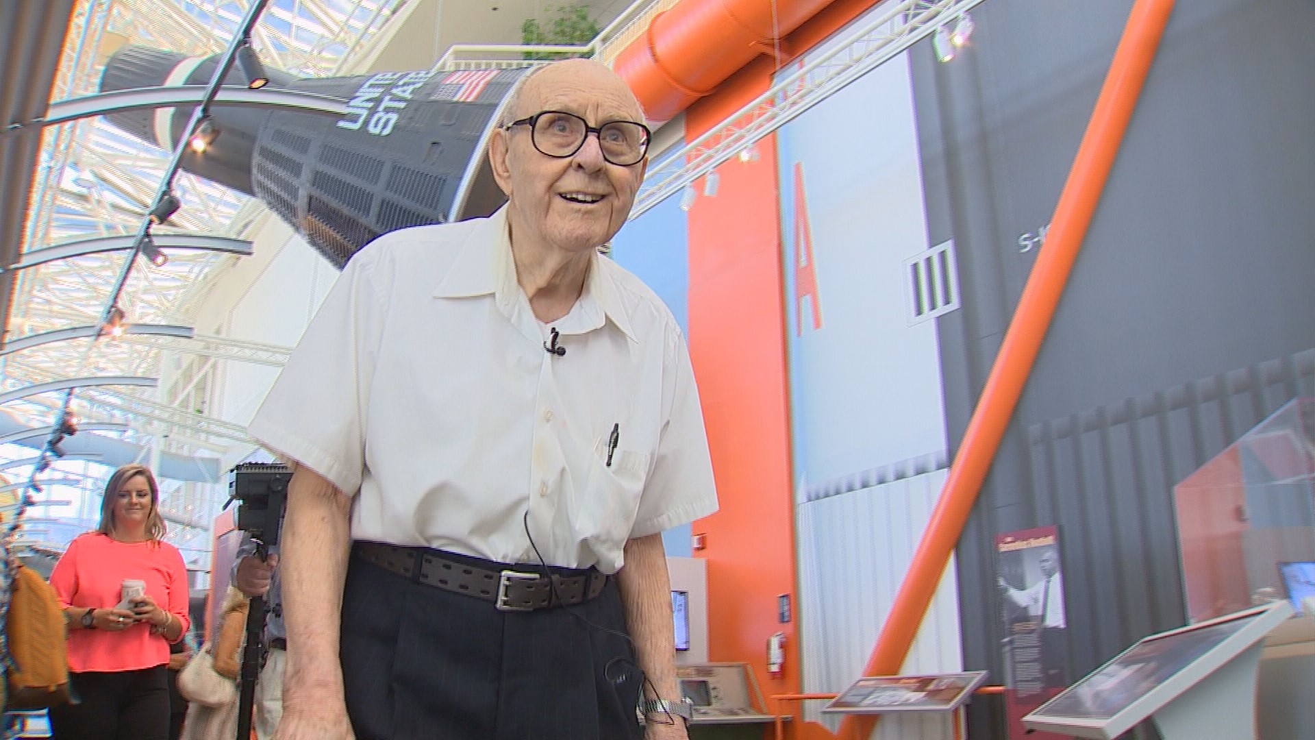 Seattle retiree helped put man on the moon | king5.com