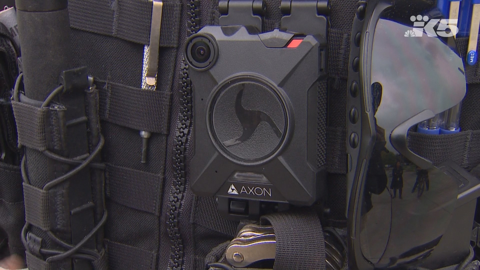 SPD's North Precinct equips officers with body cameras | king5.com