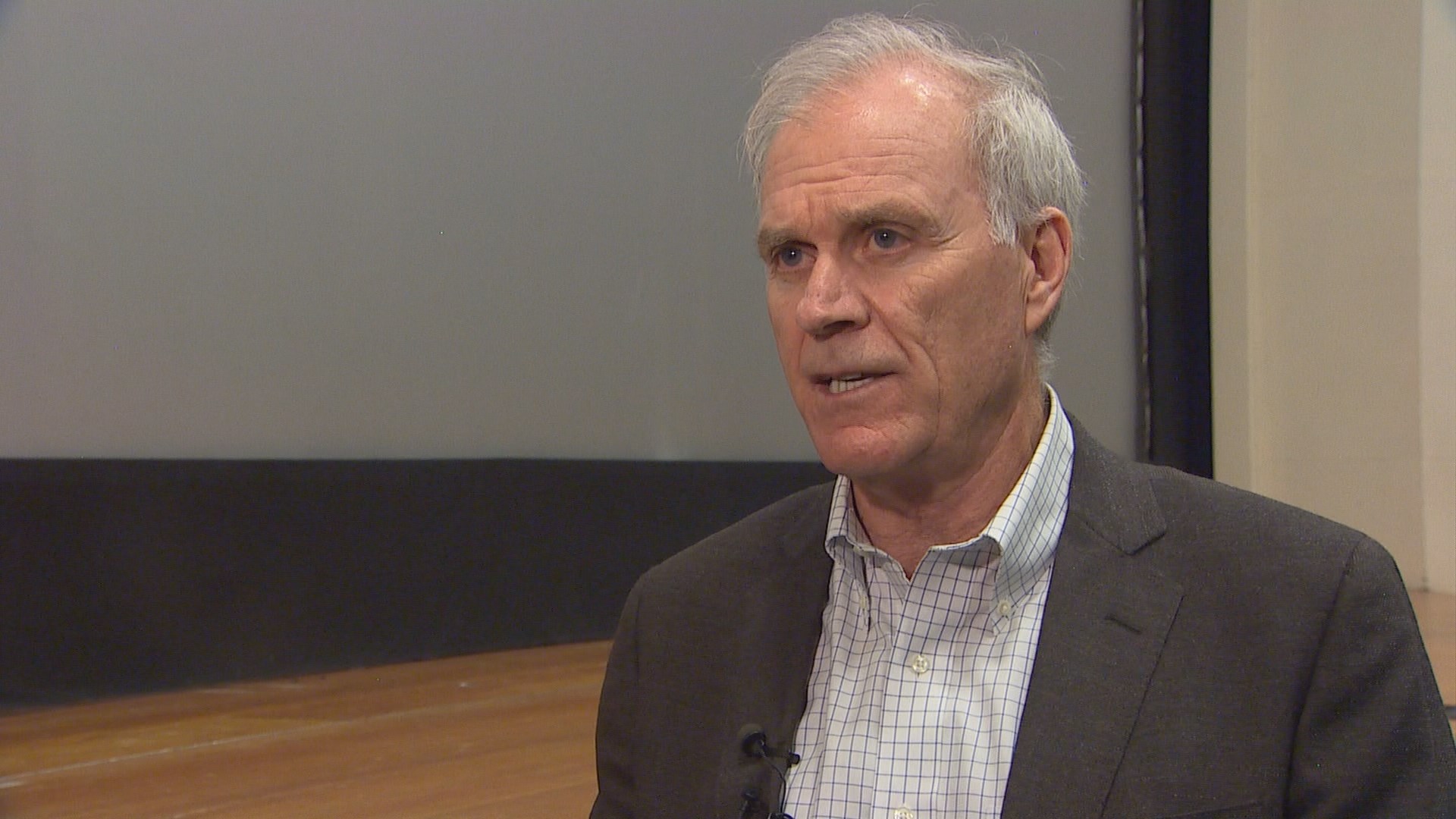 Navy Secretary addresses issues and concerns at NAS Whidbey | king5.com